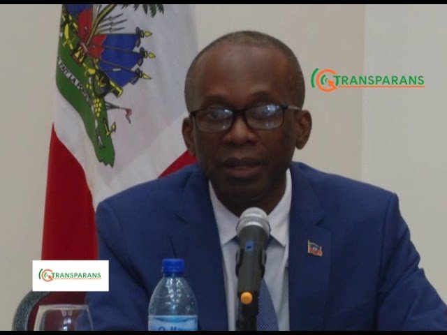 M. Patrick Boisvert, Ministre des Finances, parle d'investissement ...