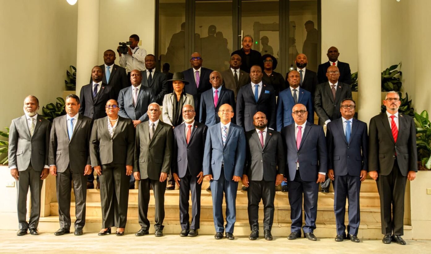 Le cabinet ministériel du PM Alix Didier Fils-Aimé : partage de gâteau ...